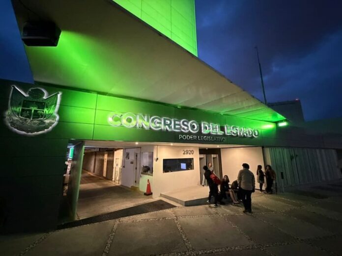 Sede del Poder Legislativo se ilumina en el marco del Día Mundial del ...